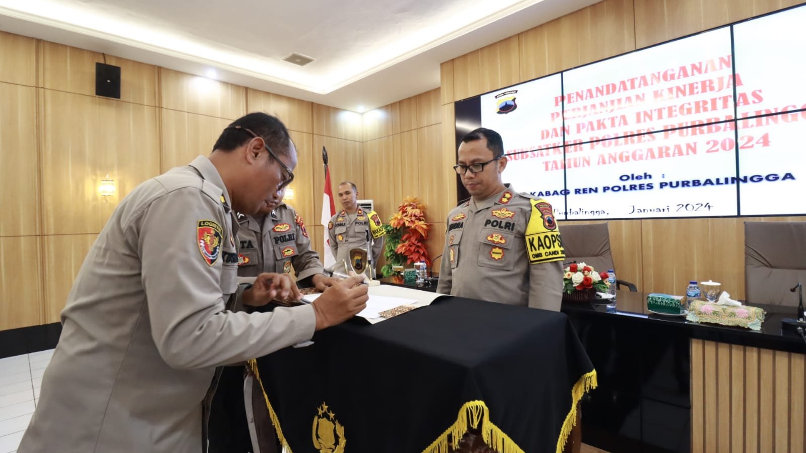 Polres Purbalingga Gelar Penandatanganan Perjanjian Kinerja Dan Pakta